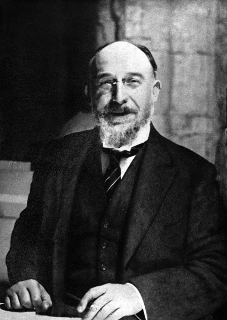 PREPARED GUITAR: Erik Satie and the music of Irony