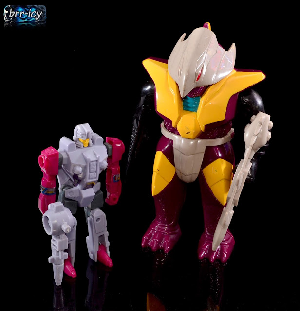 Brr-icy's Transformers Reviews: Decepticon Monster Pretenders Wave 2