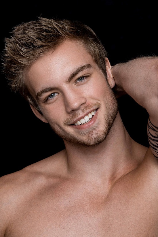 VJBrendan.com: Yes Please... Dustin McNeer