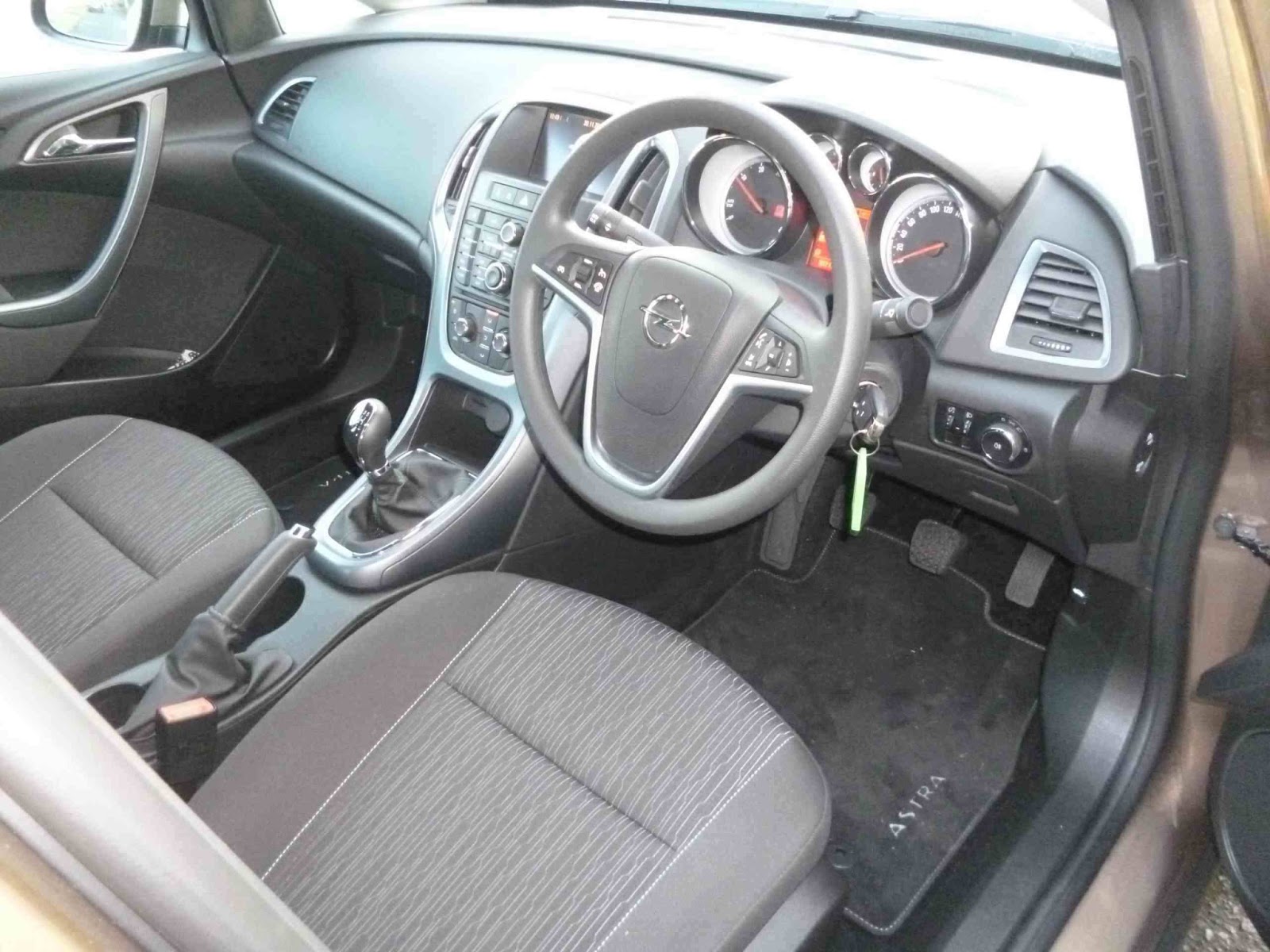 Irish Car+Travel Magazine: Road Test: Opel Astra Saloon