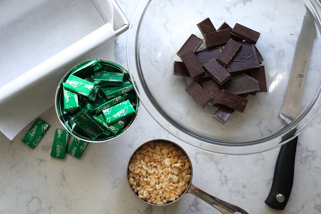 Playing with Flour: Chocolate mint crunch bars