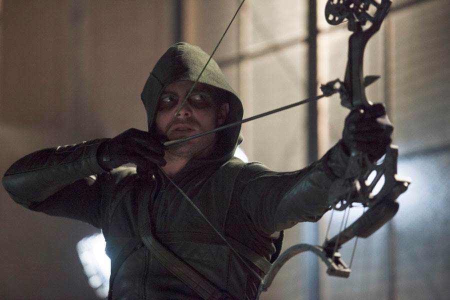 SNEAK PEEK : Footage From "Arrow: State v. Queen"