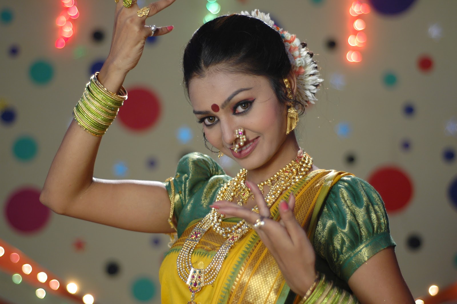POOJA SAHU: pooja sahu shoot pics