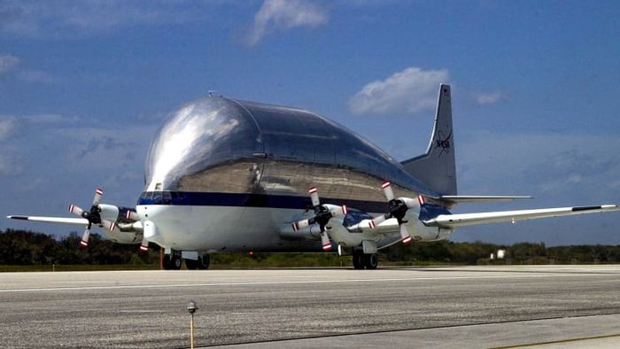 The Evolution of the Super Guppy Plane, a Strange Jumbo Airplane ...