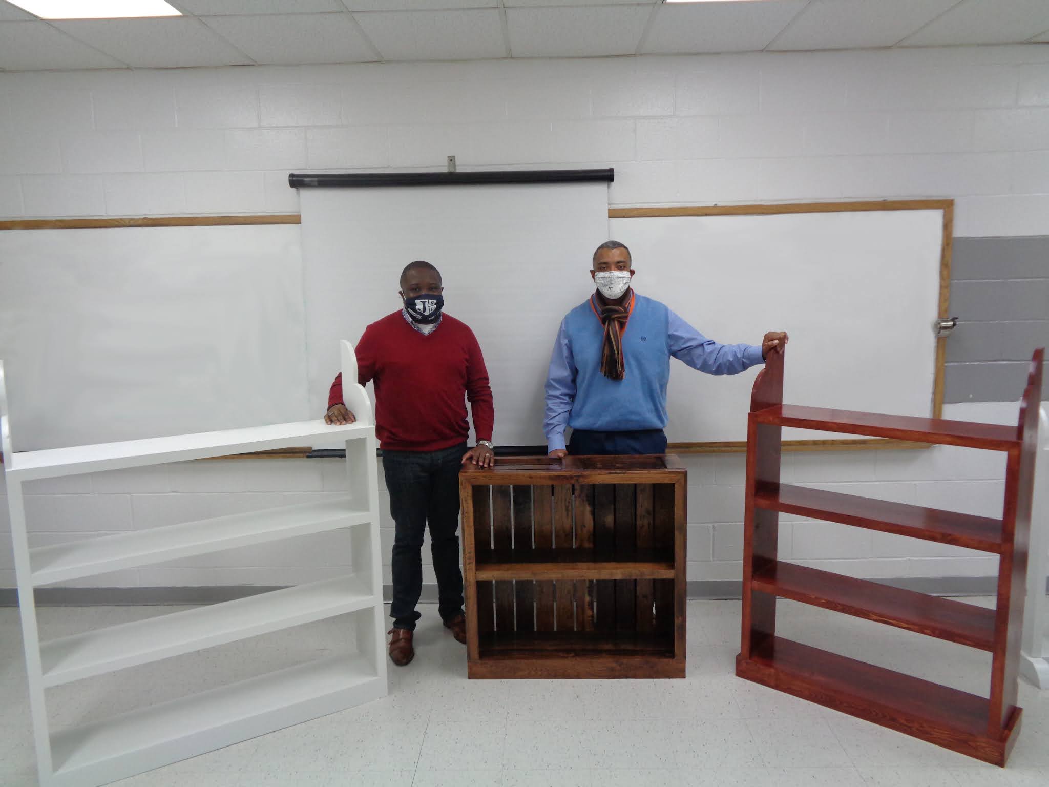 Roscoe Reporting : Wilkinson Prison Turns Pallets into Bookcases for ...