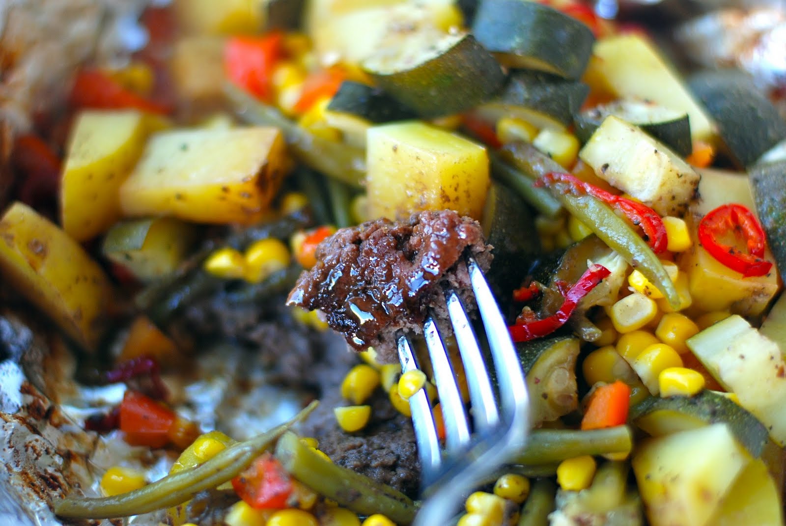 The Enchanted Cook: Hobo Stew (Beef and Veggies in Foil Packets)