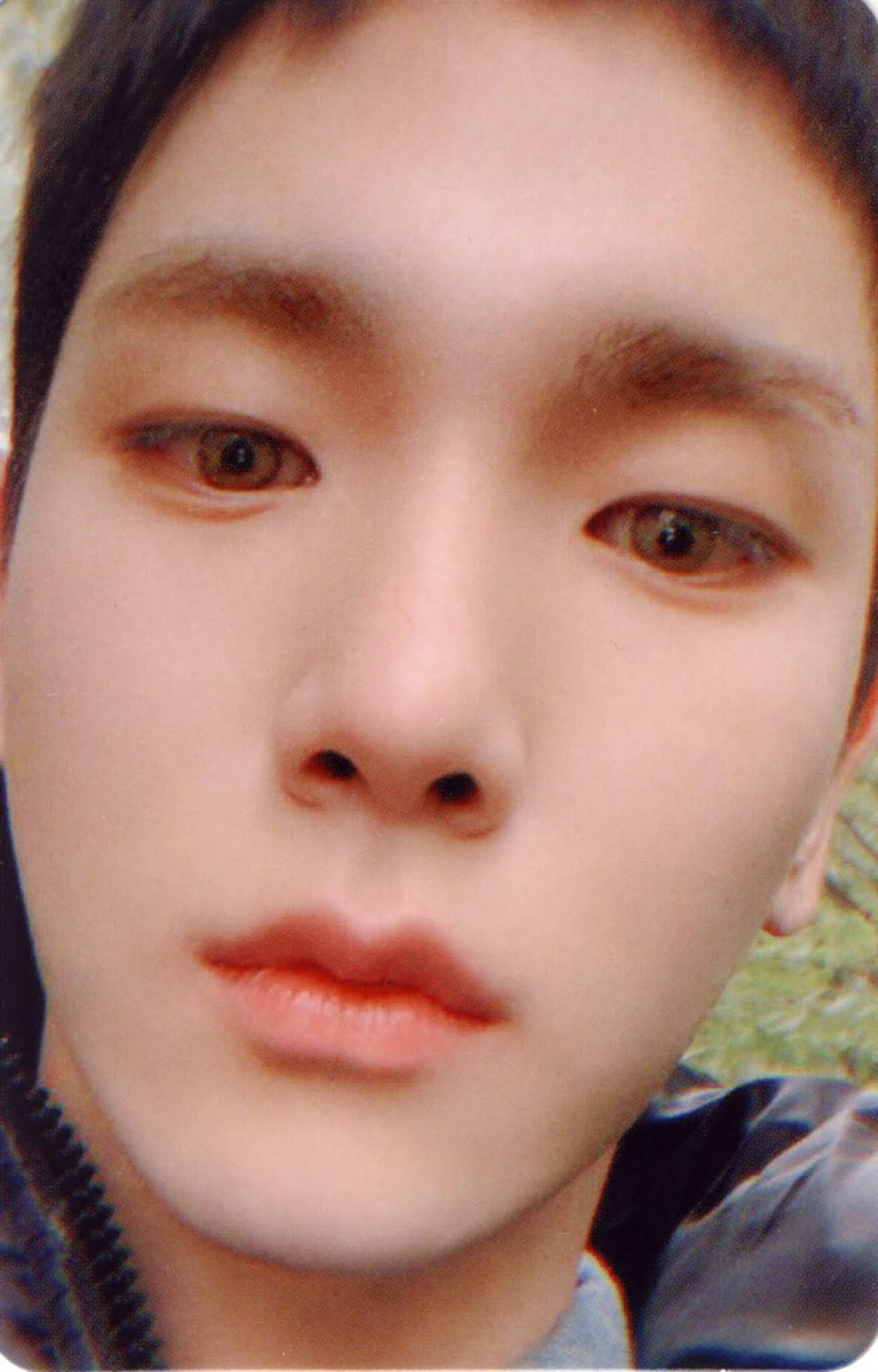 kpop scans: Key ( SHINee ) - Face first album photocard + autograph