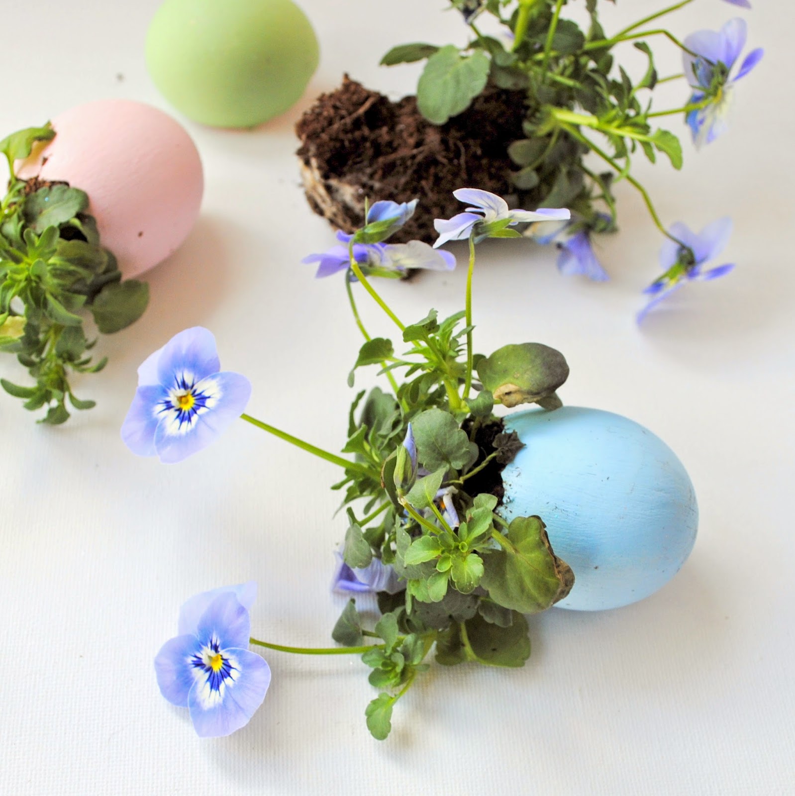 SewforSoul: Spring Egg Shell Floral Arrangements