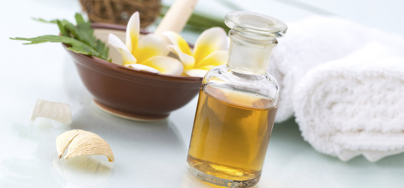 Diamonds & Pebbles: Monoi Oil.