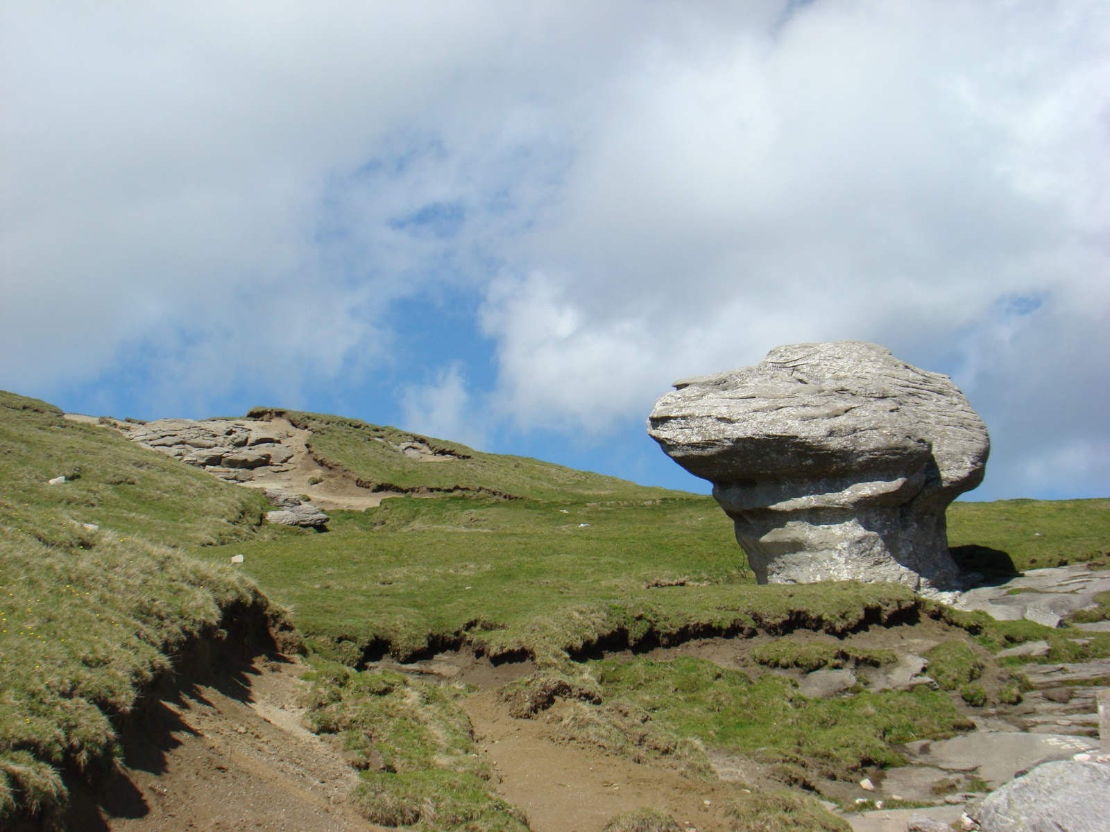 Haihui prin Lume : Muntii Bucegi-Sfinxul-2216m