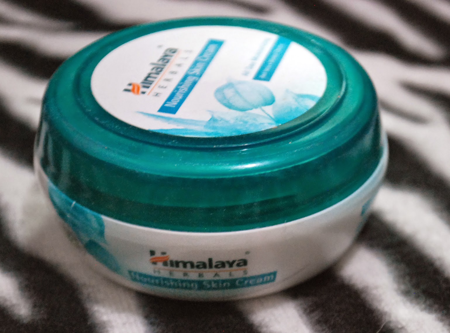 Peachy Pink Sisters: Himalaya Herbals Nourishing Skin Cream