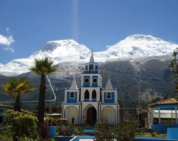 Folclore Eterno Peru: Yungay recuerda aniversario de fundación española