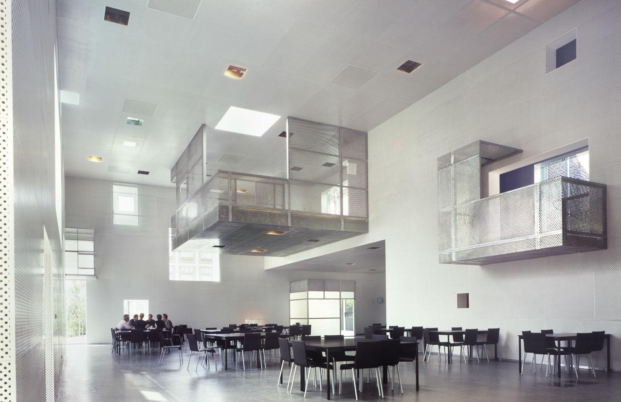 a f a s i a: Steven Holl Architects