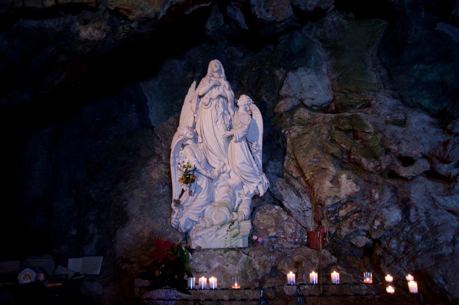 LA SAINTE BAUME,A GRUTA DE MARIA MADALENA