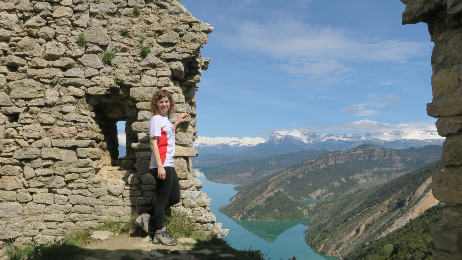 Ruta al Castillo de Samitier, mirador del Sobrarbe – Con botas y mochila