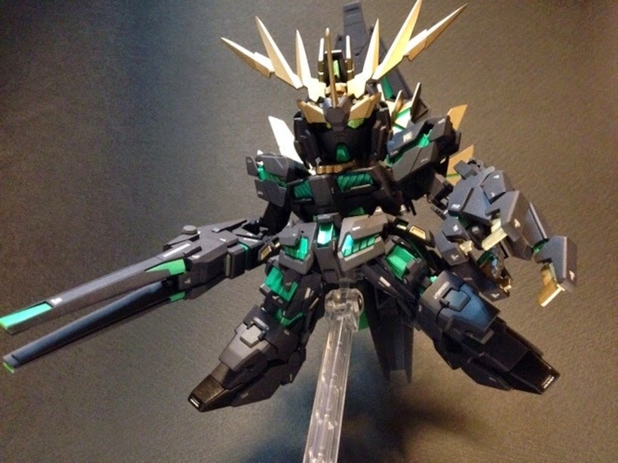 Custom Build: SD x HG Banshee Norn "Ple Twelve Use"