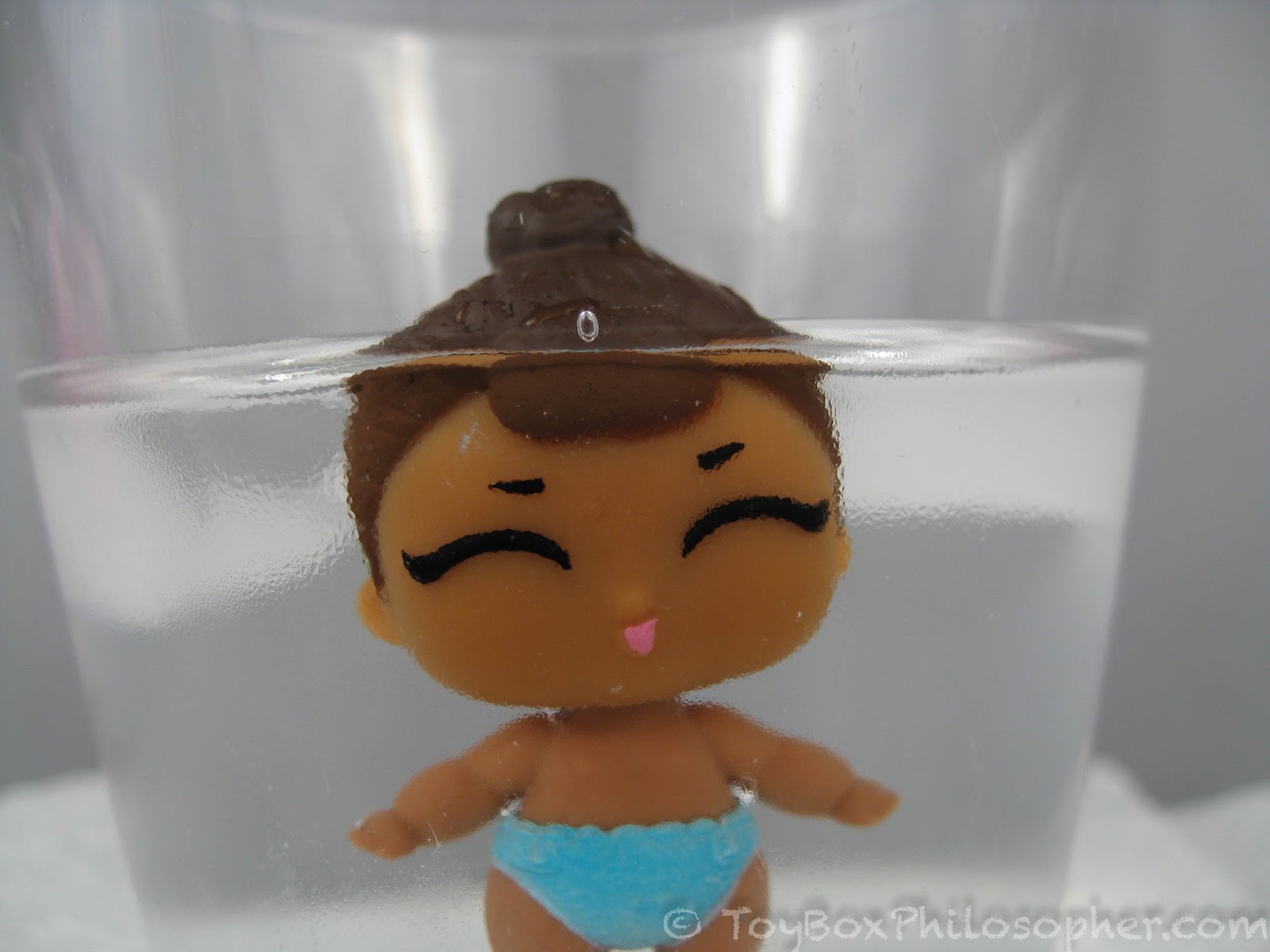 L.O.L. Surprise Series 2: Let's Be Friends Lil Sisters! | The Toy Box ...