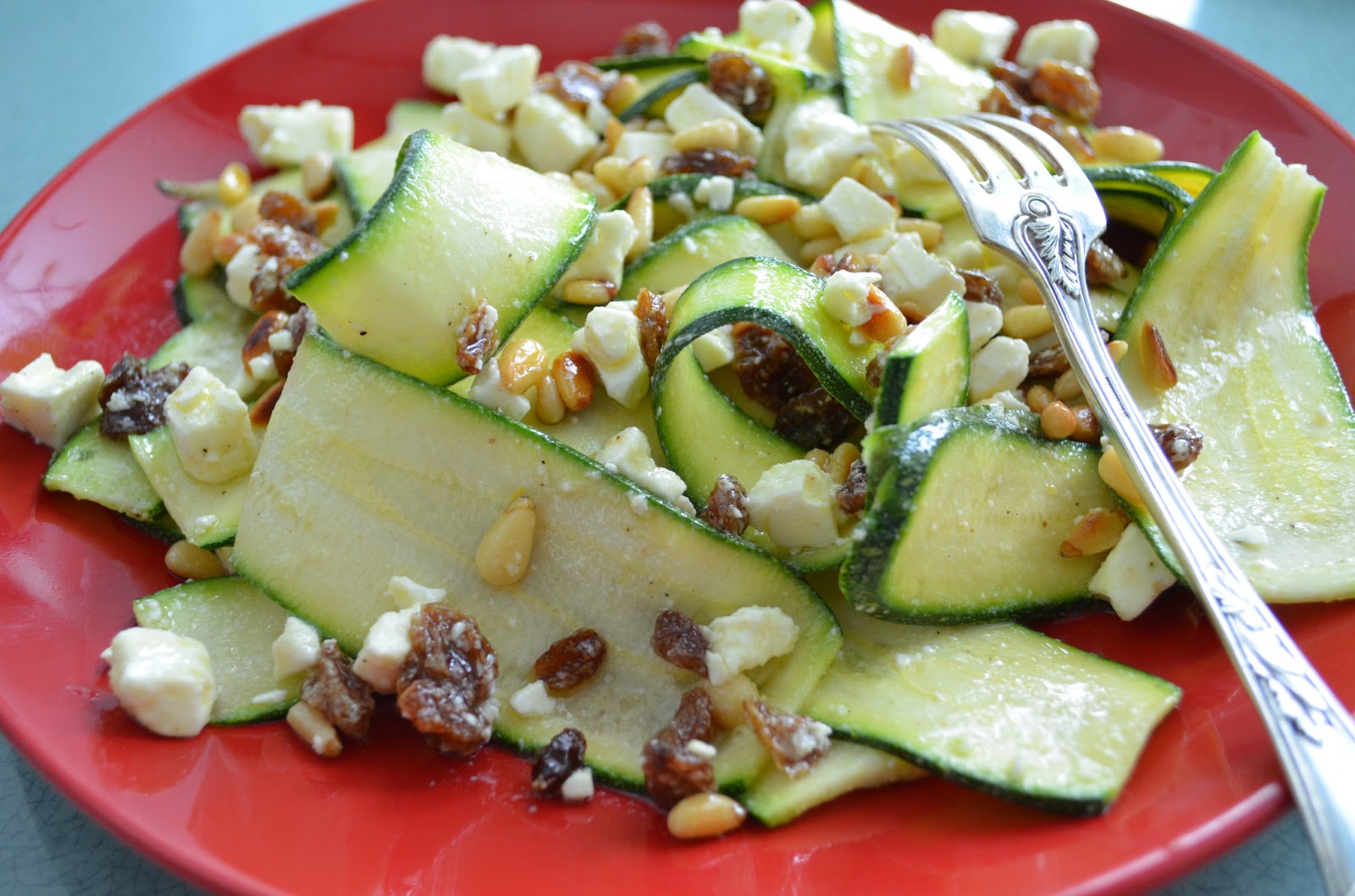 U&Me in the Kitchen: Salade de courgettes et pignons de pin