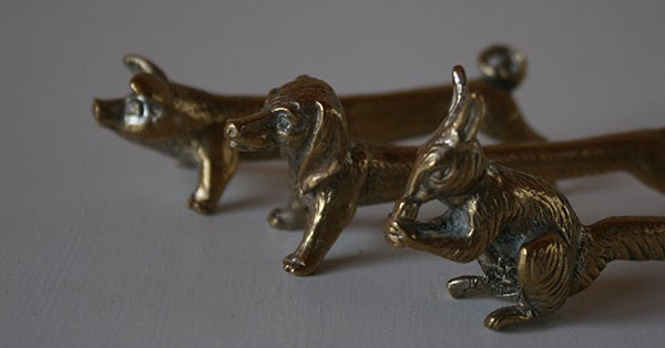 BLOG-WUNDERKAMMER: Animal motif knife and fork rest / Made in France