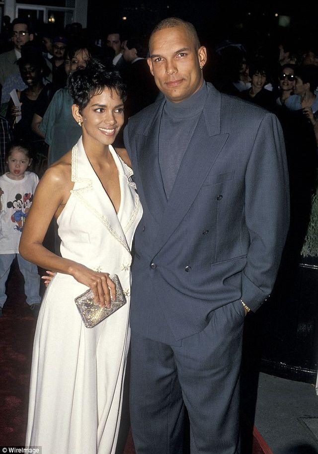 Lovely Pics of Halle Berry and Her First Husband David Justice During ...