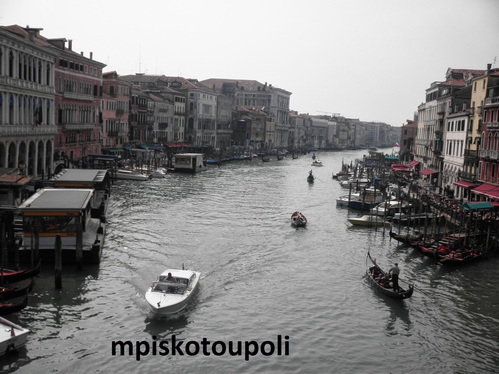 MPISKOTOUPOLI: ΜΙΑ ΠΟΛΗ ΓΕΜΑΤΗ ΚΑΝΑΛΙΑ,ΒΕΝΕΤΙΑ