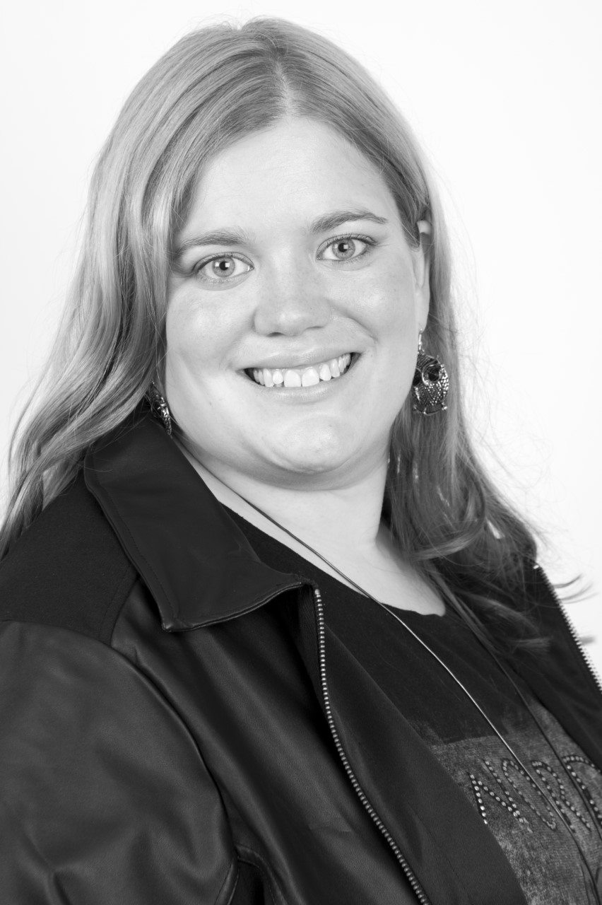 Adventures of a booknerd: Forfatterinterview med Nicole Boyle Rødtnes