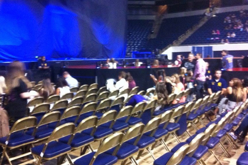 MaeShows : Selena Gomez Stars Dance Tour at the Peterson Event Center ...