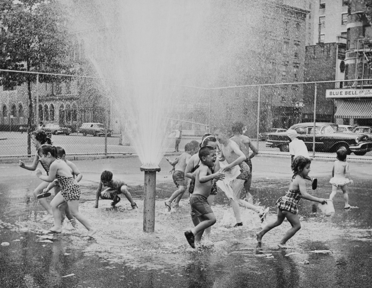 23 Vintage Photos That Show What Summer Fun Looked Like Before the ...