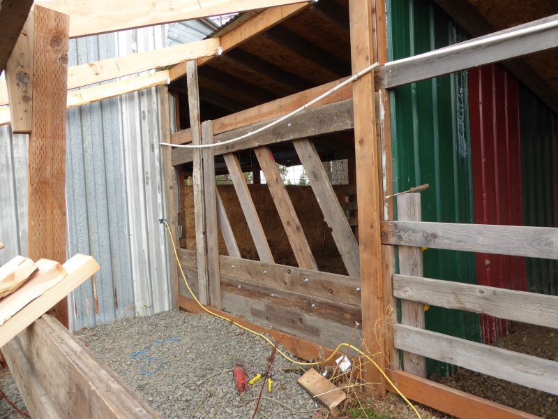 Rural Revolution: Building a bull shed annex