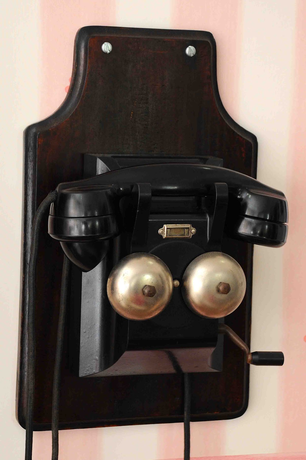 Old Vintage Gallery: Ericsson Magneto Wall Telephone Circa 1930-1940