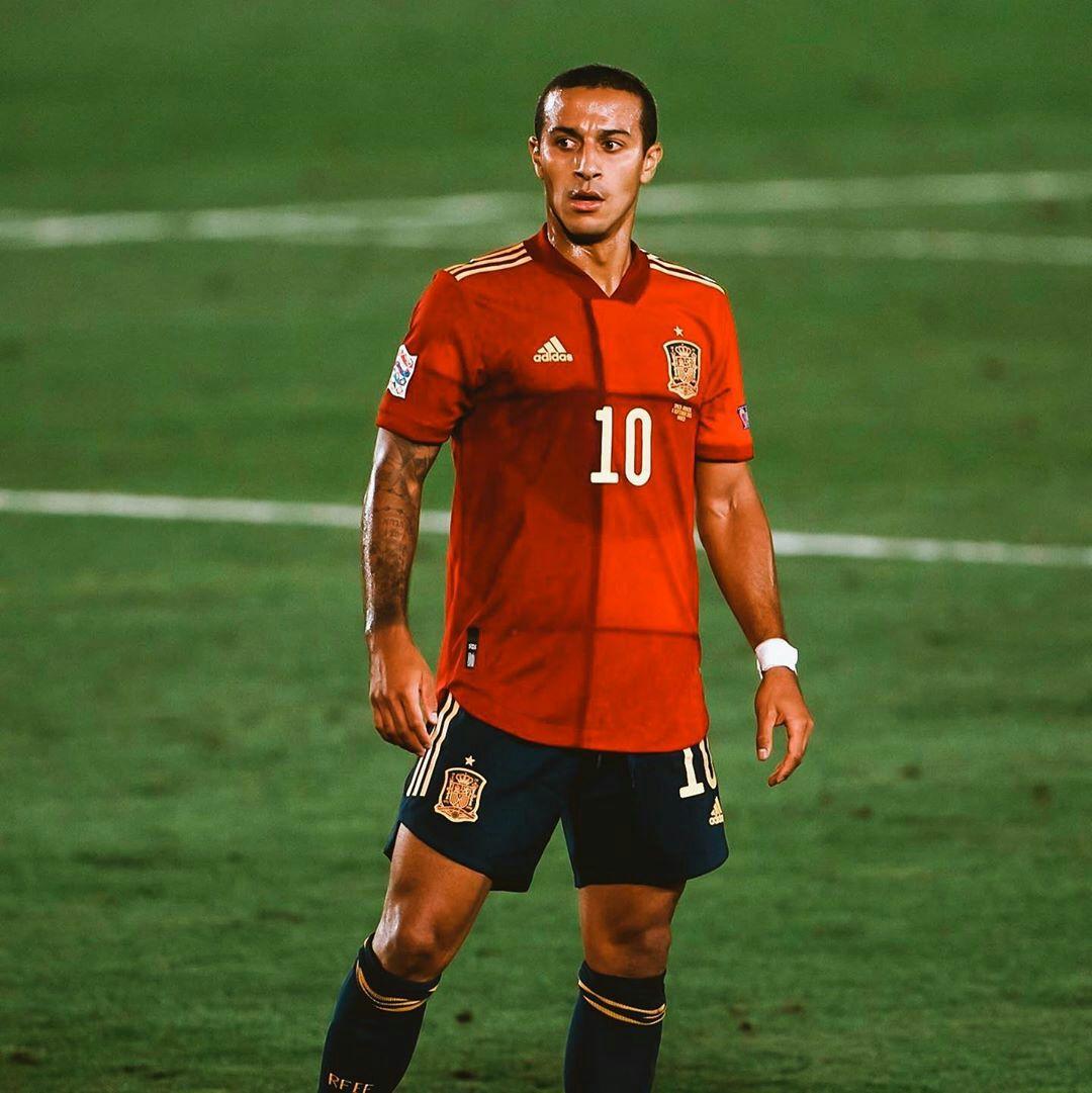 Barcelona siap saingi Liverpool dapatkan Thiago Alcantara