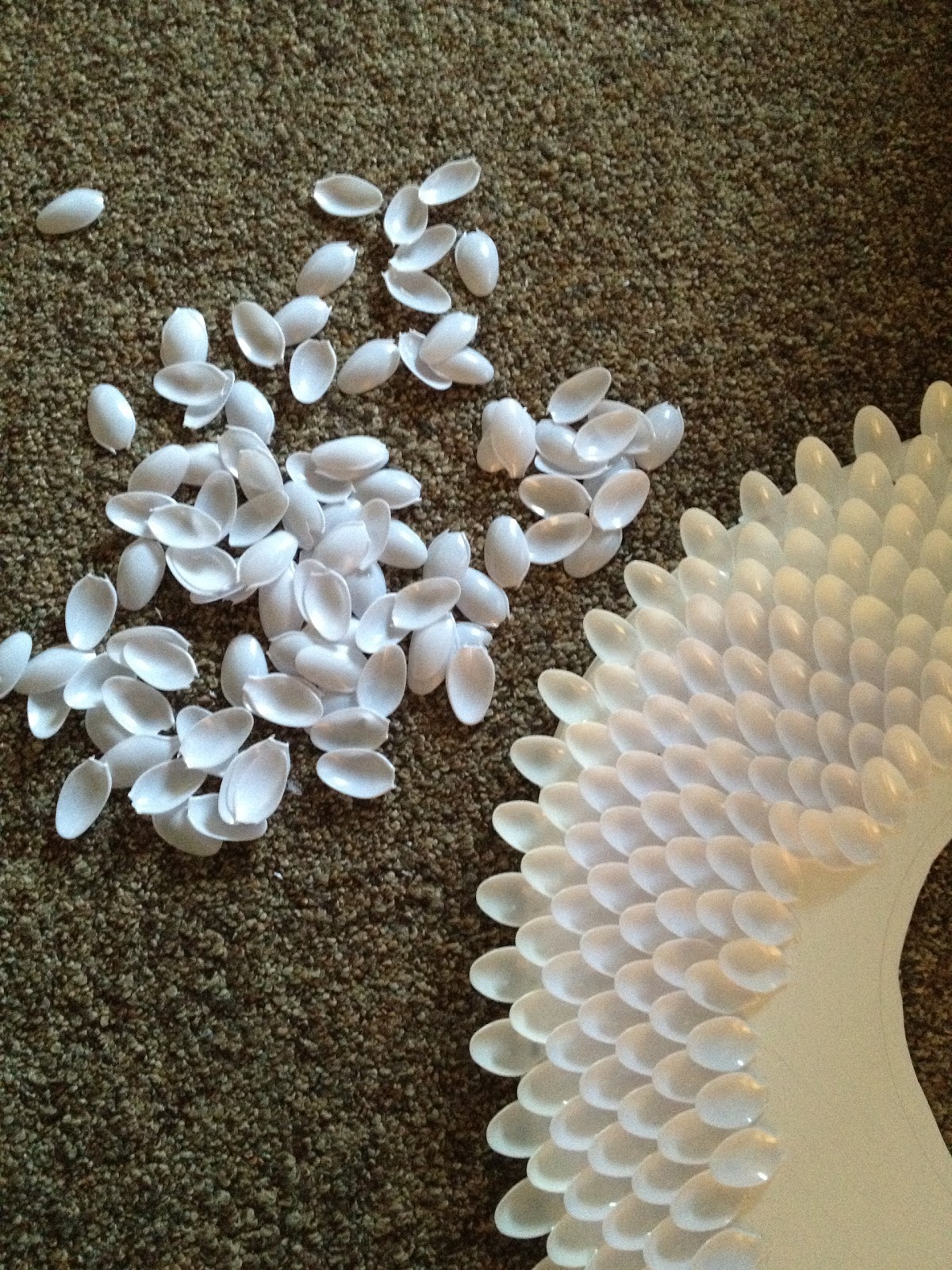 Be Chic. Be Classy. Be Creative.: DIY Sunburst Spoon Mirror