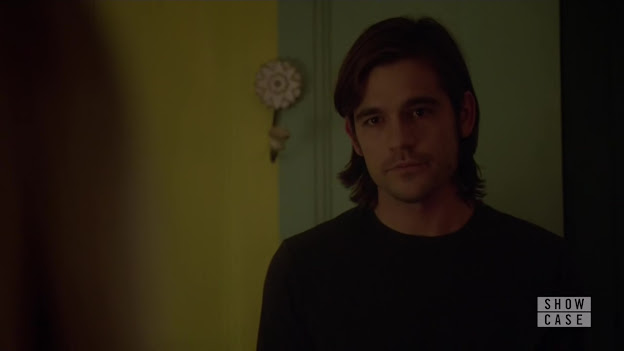 ausCAPS: Jason Ralph shirtless in The Magicians 1-10 "Homecoming"