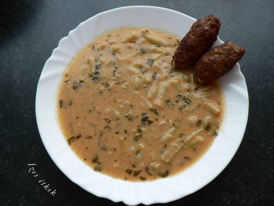 Ízes étkek: Sárgabab főzelék fasírttal