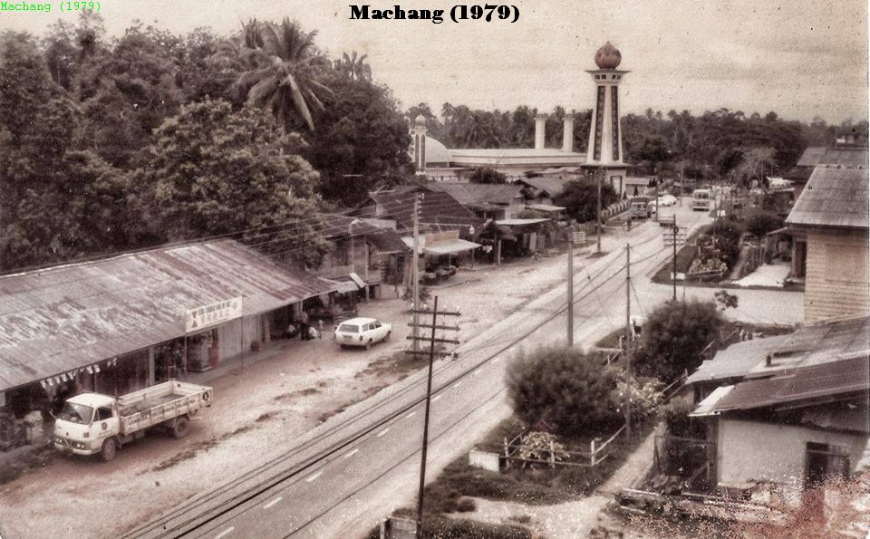 LAMAN WEB RASMI JKR MACHANG: ASAL USUL BANDAR MACHANG