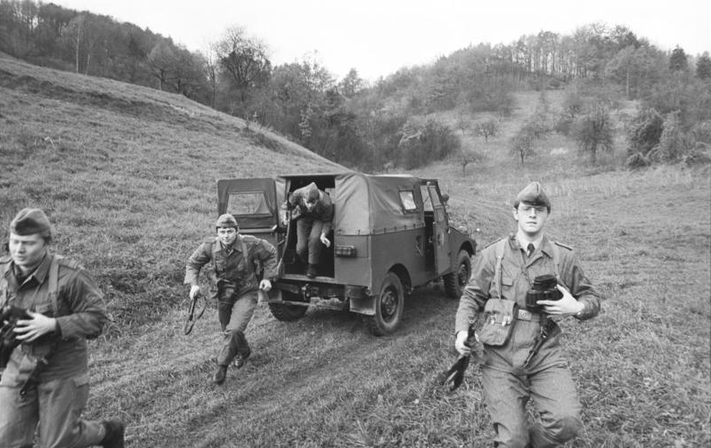 DECODED: The Cold War in Europe 1945-1995 : In Defense of the Republic ...