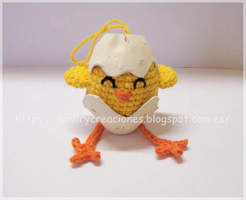 SanDryCreaciones: Pollito con cáscara