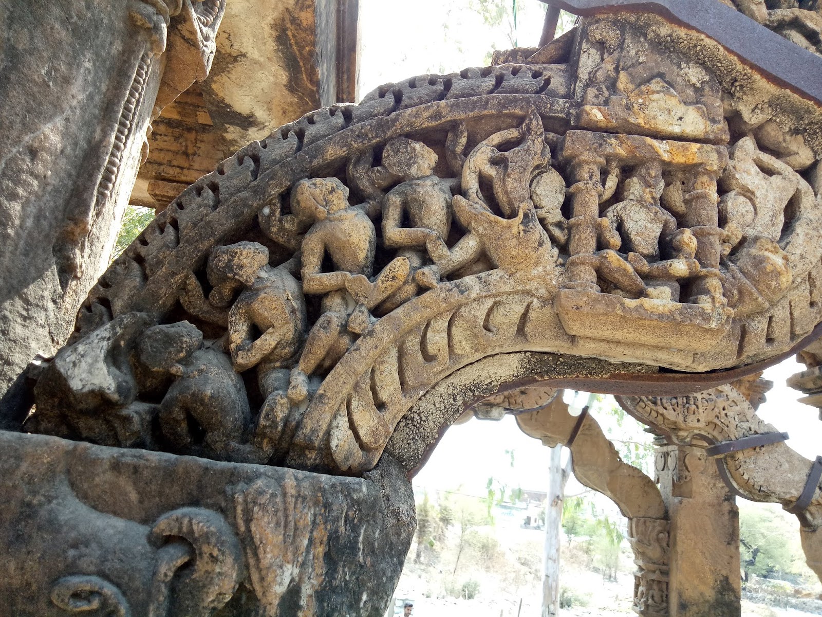 एकोऽहम्: September 2018