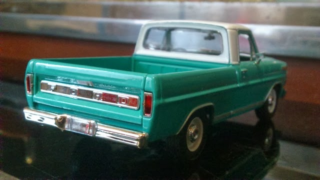 auto modellbaus: Ford F-100 (1973) - Ixo Models 1:43