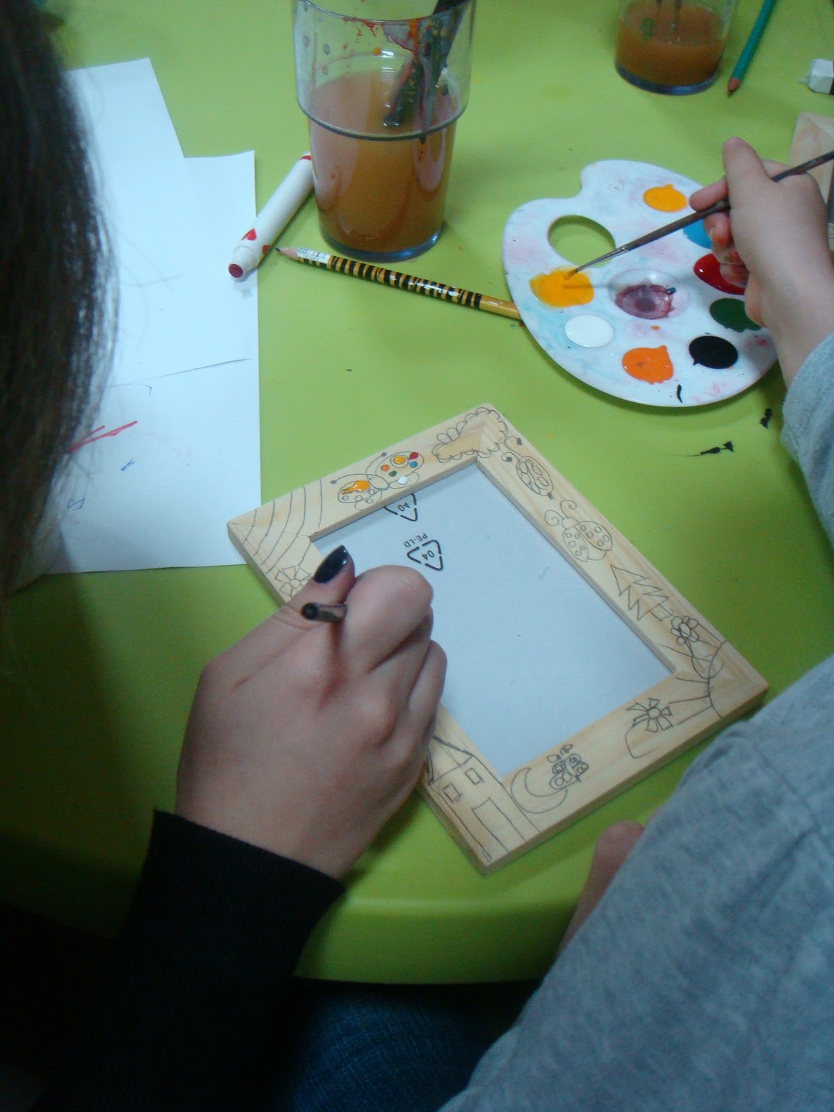 Atelier Aici: ARTE PLASTICE