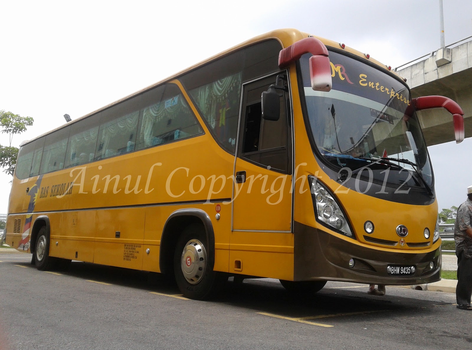 Ide 32+ Gambar Bas Sekolah