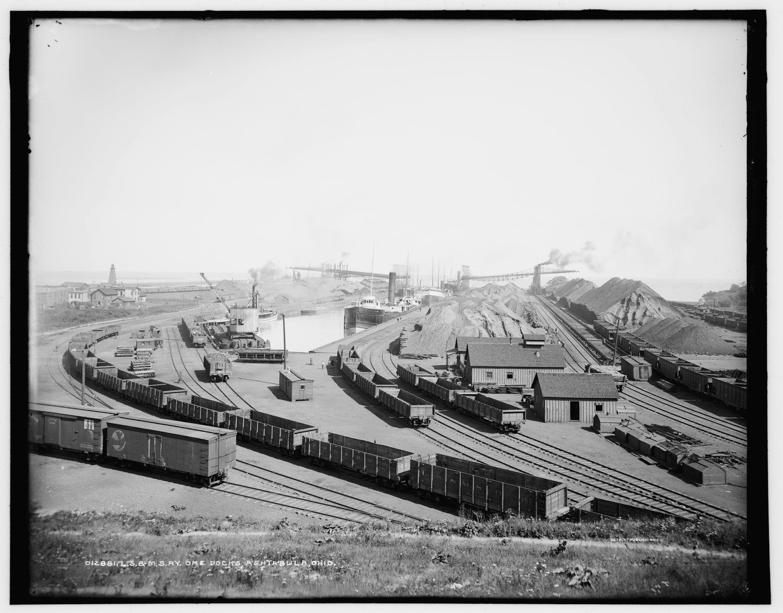 Towns and Nature: Ashtabula, OH: NYC/LS&MS+NKP+Pennsy Ore and Coal Docks