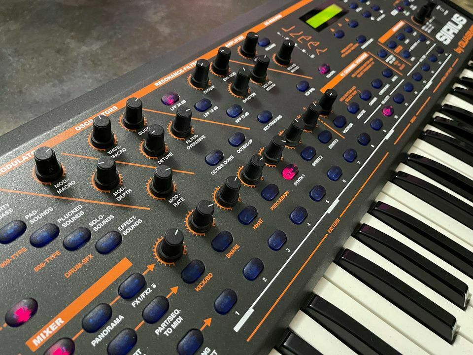 MATRIXSYNTH: Quasimidi Sirius Synthesizer/Vocoder/Drum Machine