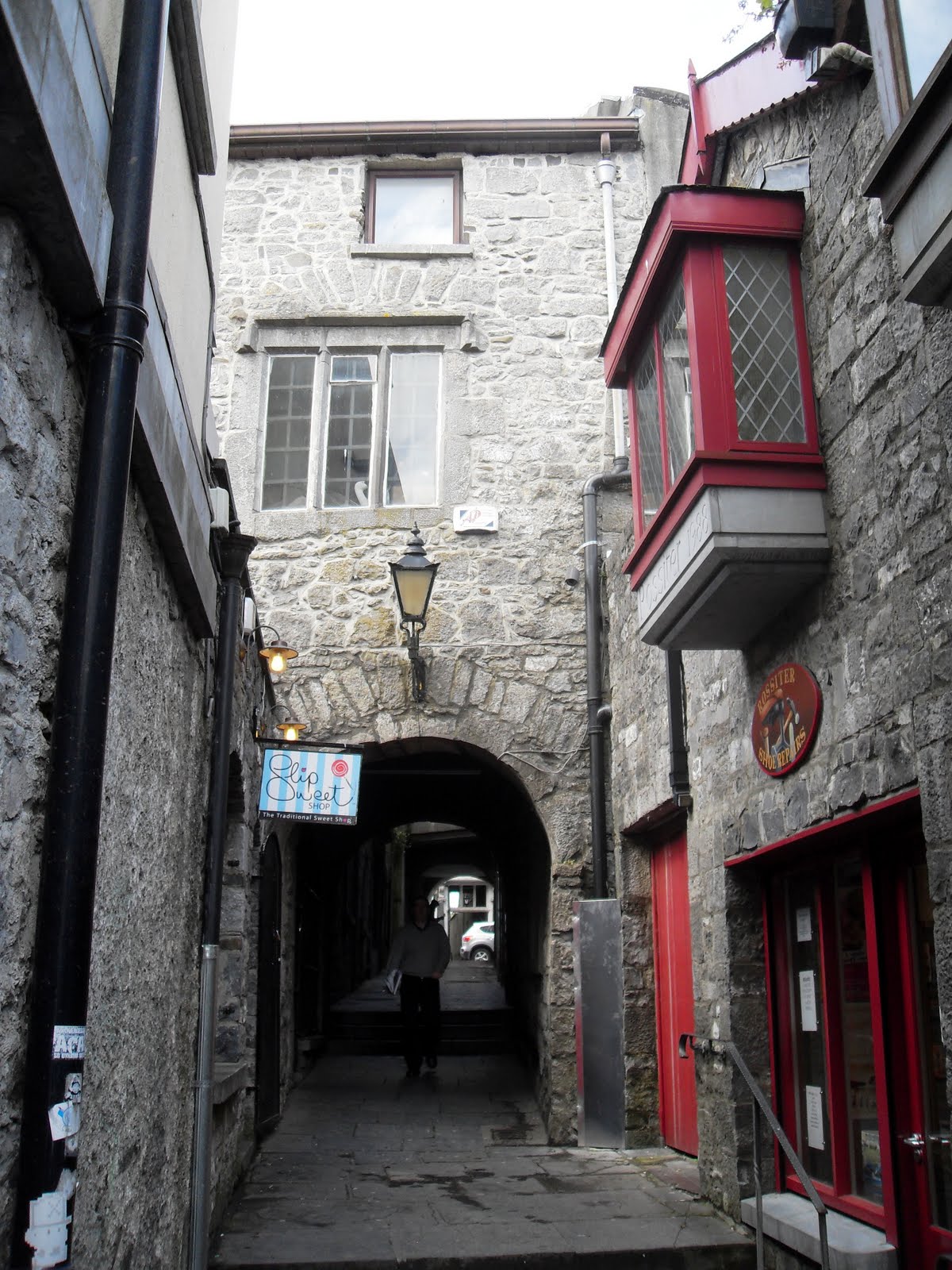 Patrick Comerford: A lockdown ‘virtual tour’ of a dozen Comerford and ...