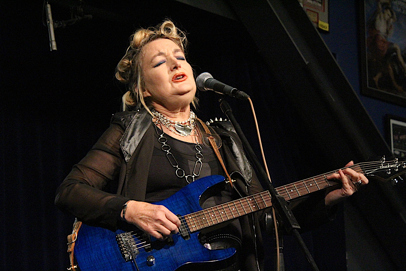 Jane Siberry: Calling all angels