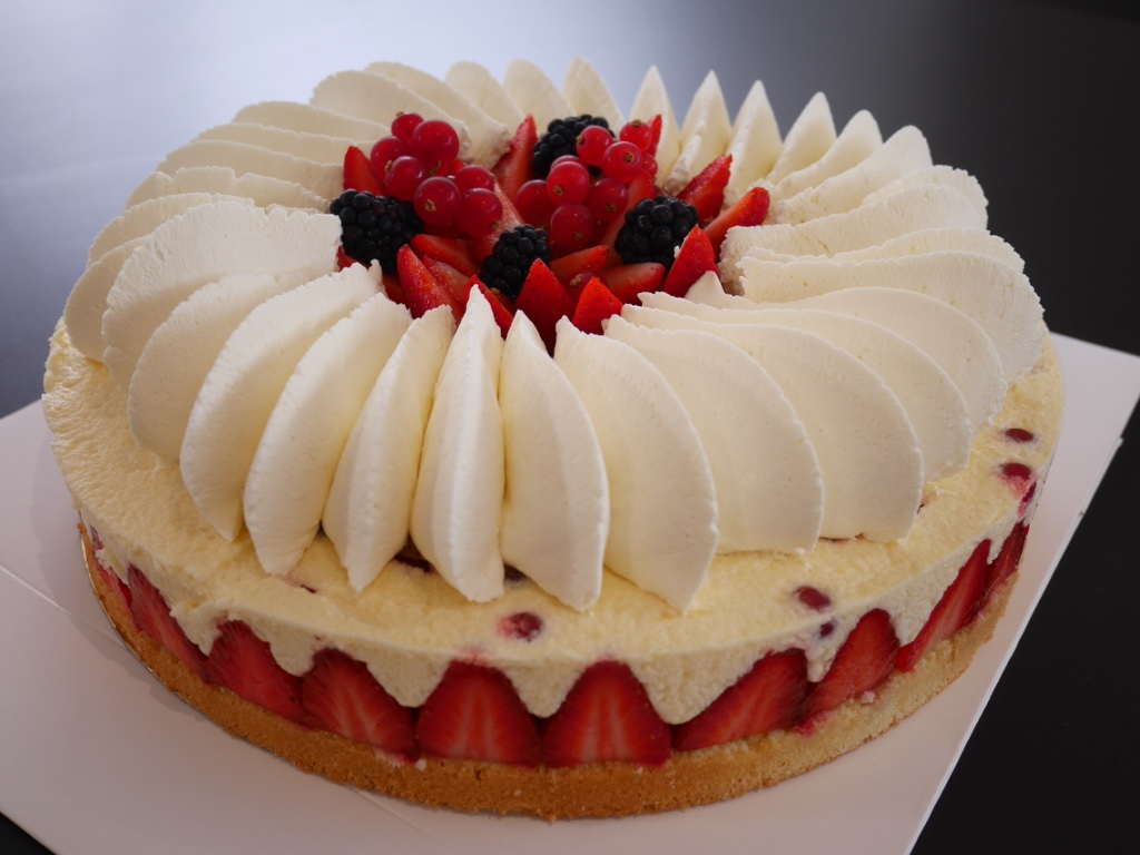 Entremet aux fruits rouges