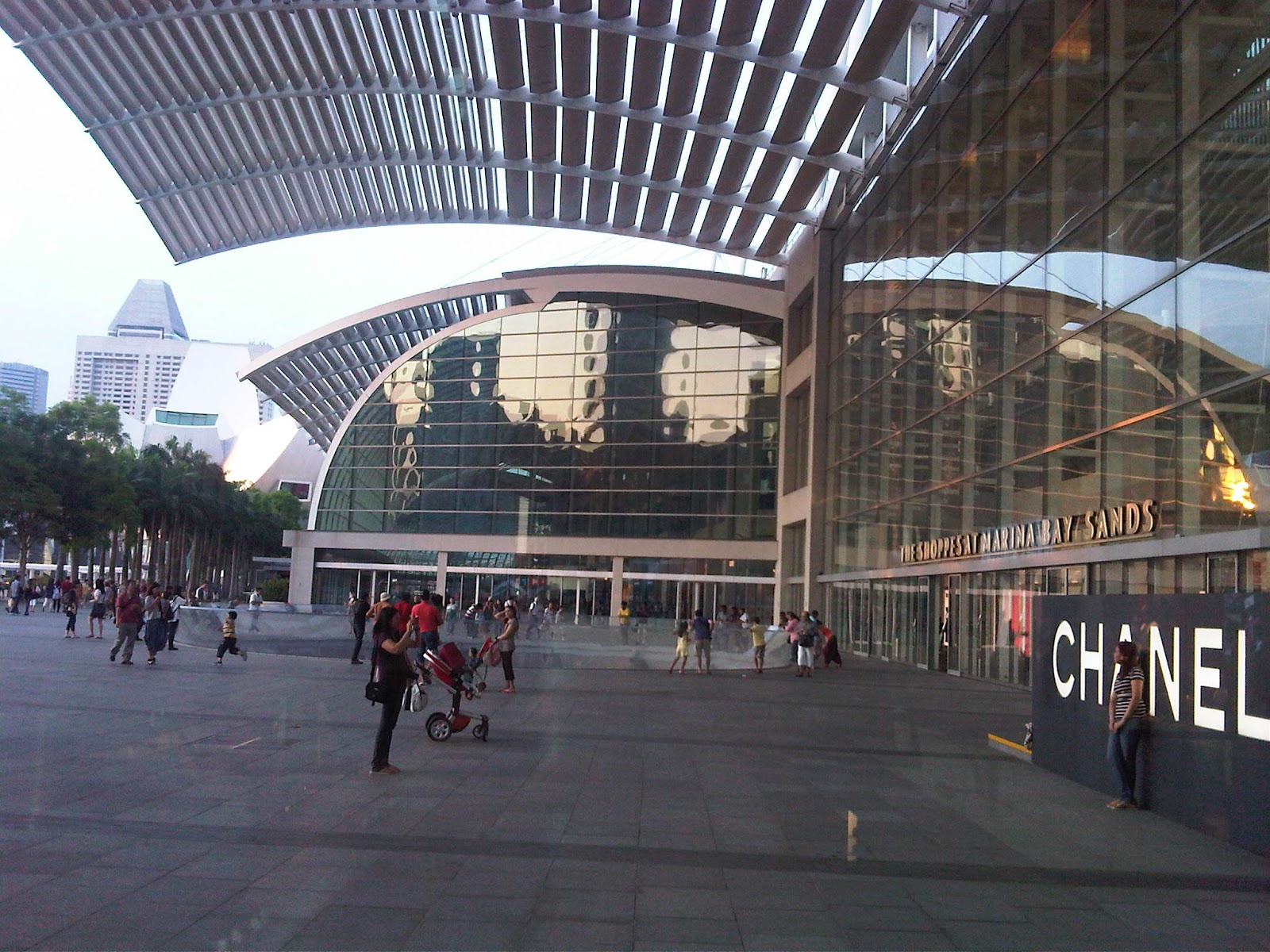 Regin's Realm: Singapore Redux: The Shoppes at MBS