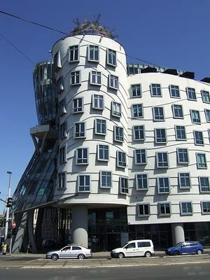 YellTale*A place for fun & fine articles: The Dancing House: Building ...