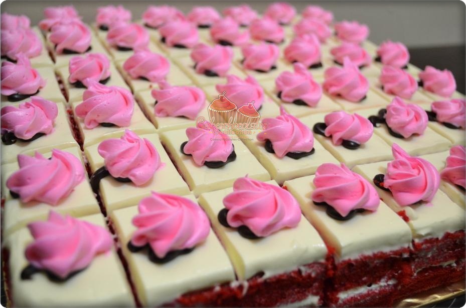 Cakeschocolates Collection: SLICE CAKE : PREMIUM vs BUDGET