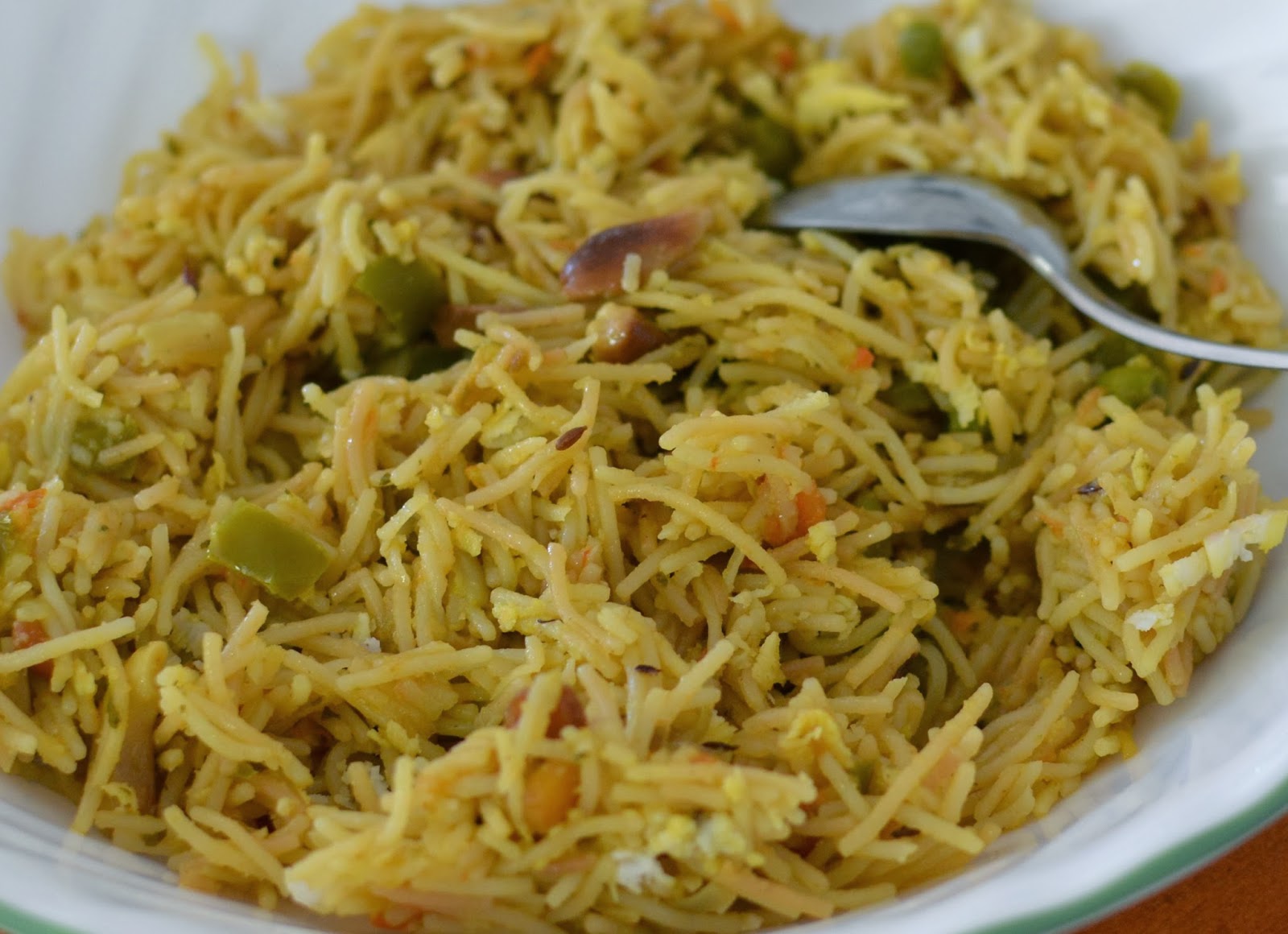 My eRecipe Book: Masala Shavige uppittu/ Masala Semiya Bath